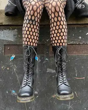 Dr. Martens 1b99 Virginia Leather Mid-calf Boots