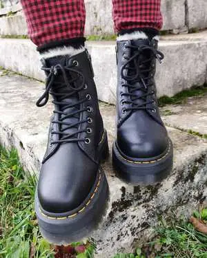 Dr. Martens Jadon Leather Platform Boots - Black
