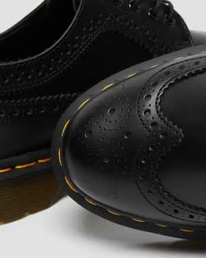 Dr. Martens 3989 Smooth Leather Brogue Shoes - Black