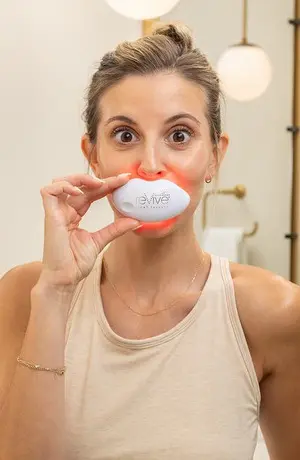 REVIVE LIGHT THERAPY Lux Lip Care Led Lip Plumping Device