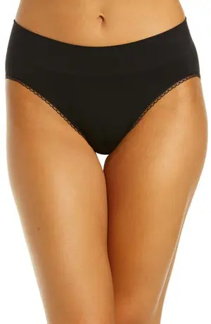 Wacoal Feeling Flexible Hipster Briefs Black