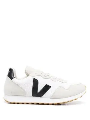 VEJA Logo-patch Low-top Sneakers