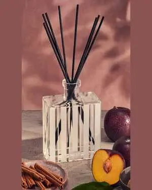 NEST NEW YORK 5.9 Oz. Autumn Plum Reed Diffuser