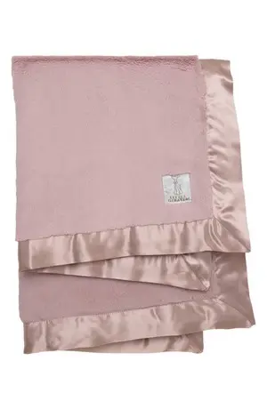 LITTLE GIRAFFE Giraffe At Home Luxe™ Faux Fur Solid Throw Dusty Pink