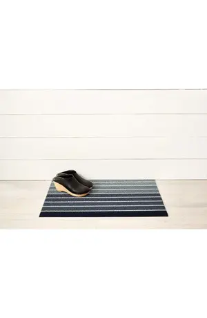 CHILEWICH Block Stripe Indoor/outdoor Doormat - Denim