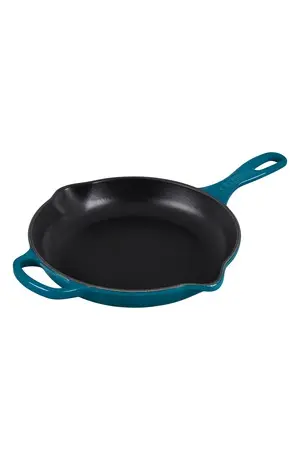 LE CREUSET Signature 9-inch Enamel Cast Iron Skillet Deep Teal