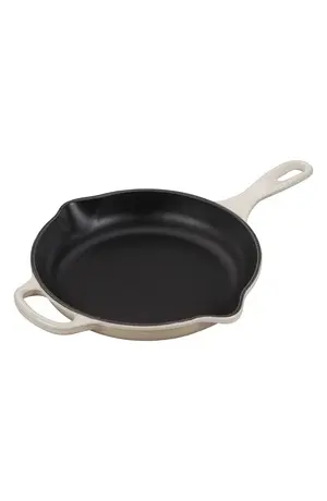 LE CREUSET Signature 9-inch Enamel Cast Iron Skillet Meringue