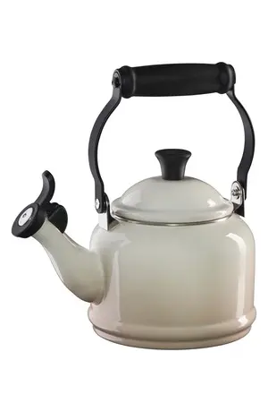 LE CREUSET Demi Tea Kettle Meringue