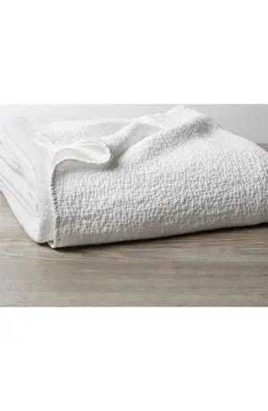 COYUCHI Cascade Matelassé Organic Cotton Blanket - Alpine White