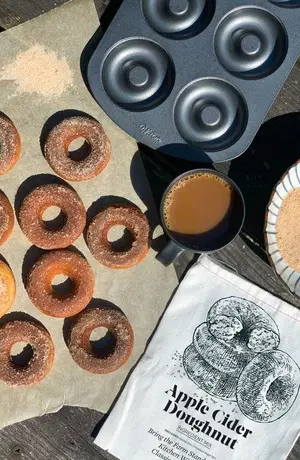 BROOKLYN BREW SHOP Apple Cider Doughnut Making Kit