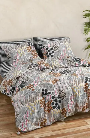 Marimekko Pieni Letto Duvet Cover & Sham Set