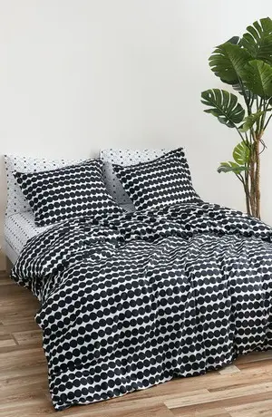 Marimekko Rasymatto Comforter & Sham Set