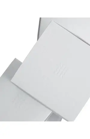 REISS Oudh Scented Candle
