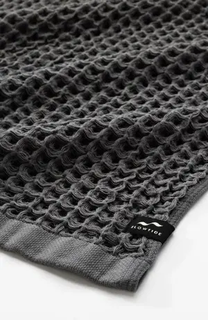 SLOWTIDE Guild Bath Towel - Charcoal