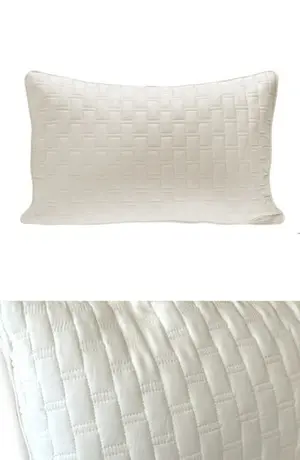 BEDVOYAGE Quilted Throw Pillow One-color