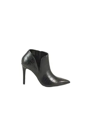 Steve Madden Smooth Croco Leather V-cut Booties