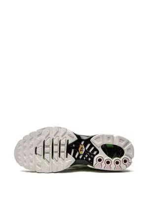 Nike Air Max Plus Sneakers