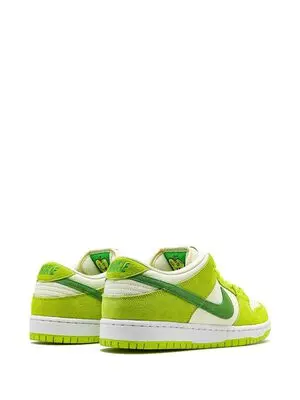 Nike Sb Dunk Low Pro Apple Sneakers - Green