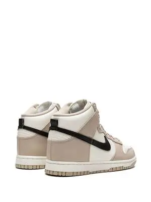 Nike Dunk High Top Sneakers