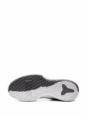 Nike Mamba Fury Low-top Sneakers