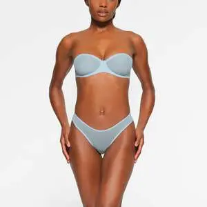SKIMS Ultra Fine Mesh Strapless Bra - Glacier