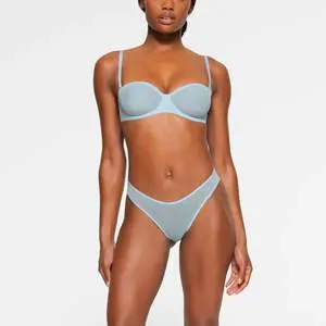 SKIMS Ultra Fine Mesh Strapless Bra - Glacier
