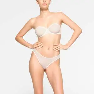 SKIMS Ultra Fine Mesh Strapless Bra Marble