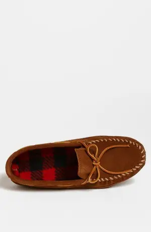 Minnetonka Fleece Lined Slipper