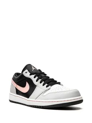 JORDAN 1 Low Sneakers - Black
