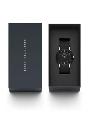 DANIEL WELLINGTON Iconic Motion 40mm - Black