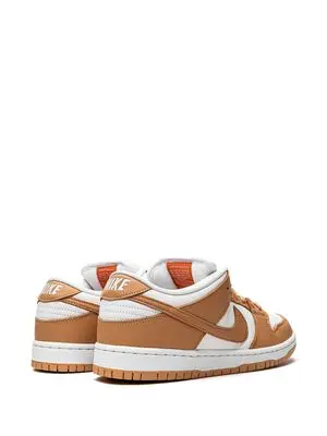 Nike Sb Dunk Low Light Cognac Sneakers - Brown