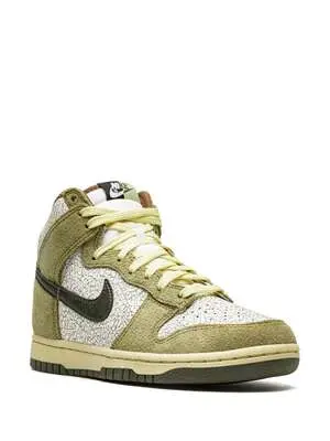 Nike Dunk Hi Retro Re-raw Halloween Sneakers