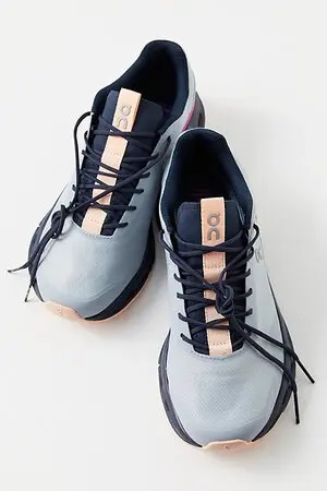 On On Running Cloudnova Form Sneakers Glacier / Aura