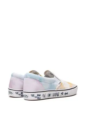 VANS Comfycush Slip-on Sneakers