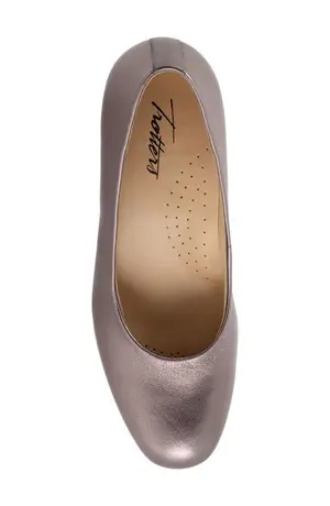 Trotters Daria Block Heel Pumps - Pewter