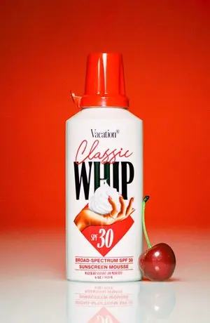 VACATION Classic Whip Spf 30 Sunscreen Mousse