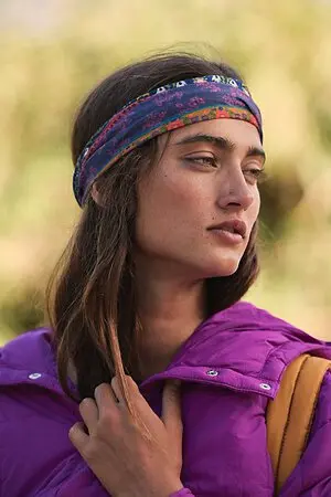 NATURAL LIFE Half Boho Bandeau - Rainbow Border