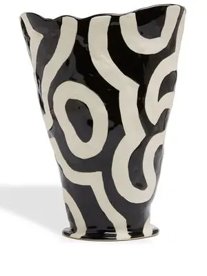 HAY Shadow Monochrome Vase - Black