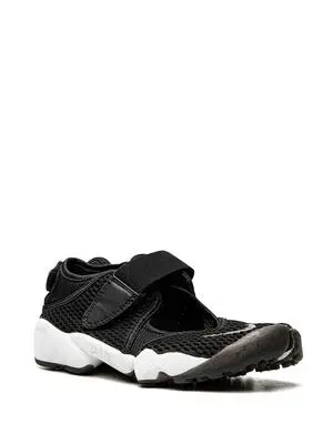 Nike Air Rift Breathe Sneakers