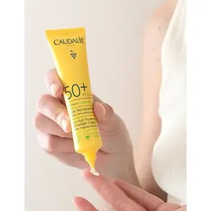CAUDALIE Vinosun Very High Protection Lightweight Cream Spf50