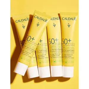 CAUDALIE Vinosun Very High Protection Lightweight Cream Spf50