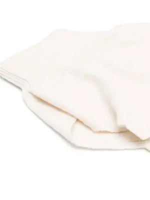 BARRIE Cut-out Collar