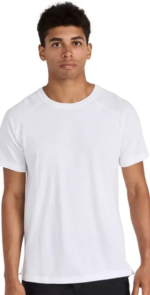 Alo Yoga Triumph Crew Neck Tee
