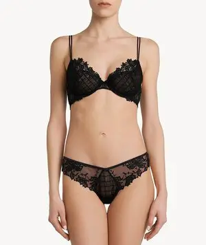 La Perla - Underwired Bra In Black Embroidered Tulle