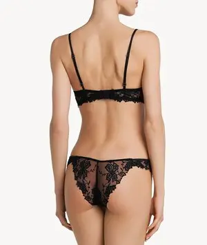La Perla - Underwired Bra In Black Embroidered Tulle