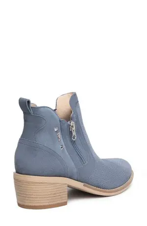 NEROGIARDINI Buckle Bootie