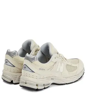 NEW BALANCE 2002r Leather Sneakers