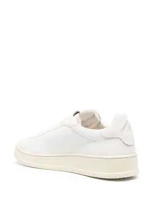 AUTRY Logo Patch Lace-up Sneakers