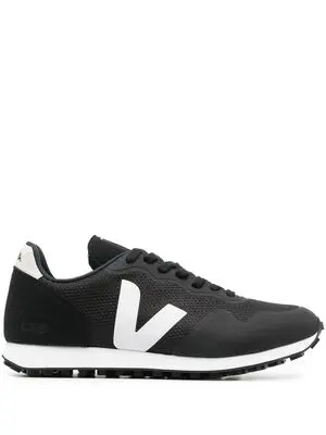 VEJA Panelled Low-top Sneakers - Black