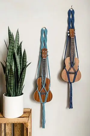 I WOULD RATHER KNOT Macrame Ukulele Hanger - Blue